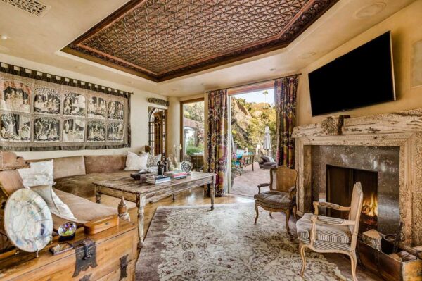 How Liz Edlich Turned a Tiny Shack into a Malibu Dream Home