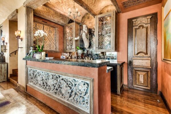 How Liz Edlich Turned a Tiny Shack into a Malibu Dream Home